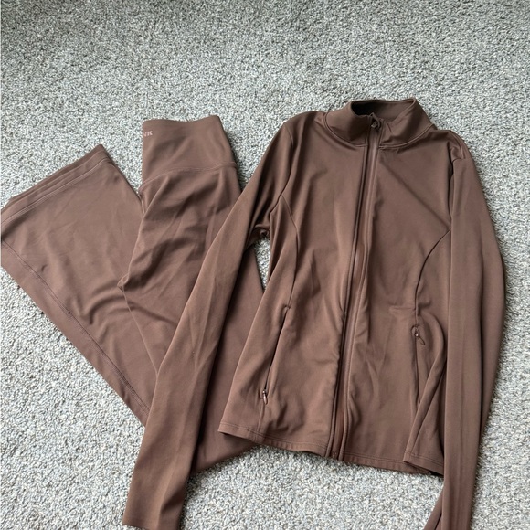 PINK Victoria's Secret | Pants & Jumpsuits | Cocoa Brown Vs Pink Relay ...